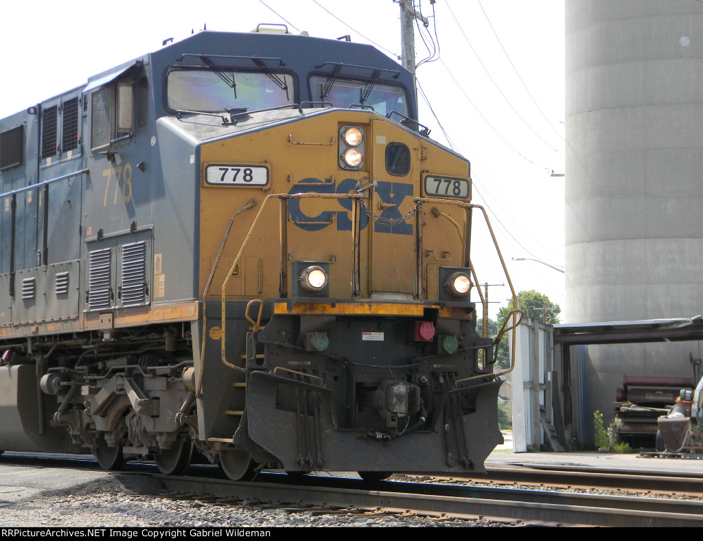 CSX 778 NOSE